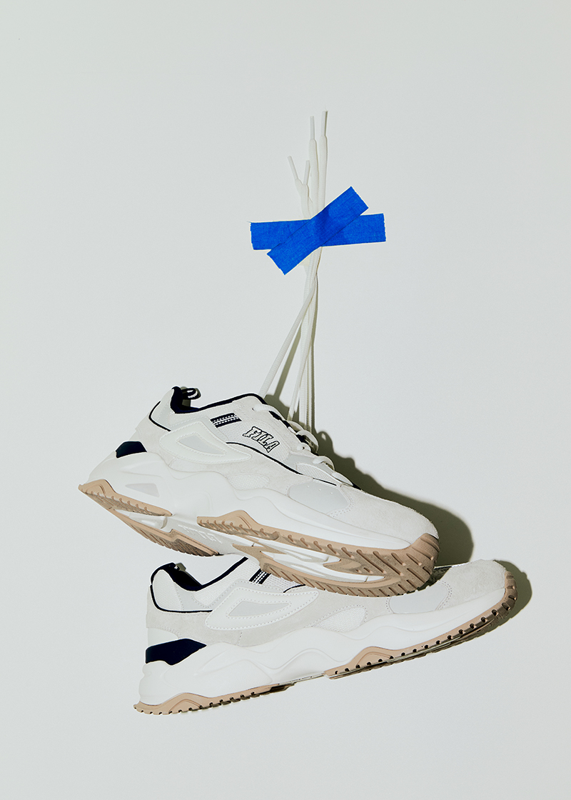 일상을 빛내줄 트렌디한 슈즈 ‘휠라 레이플라이드’