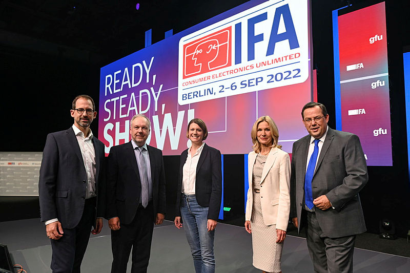 [IFA 2022] AI 기반 초프리미엄 기술 한자리에 ‘승자는 누구?’